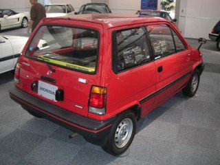 Honda Motocompo patent shows reveals foldable bike that doubles as a ...