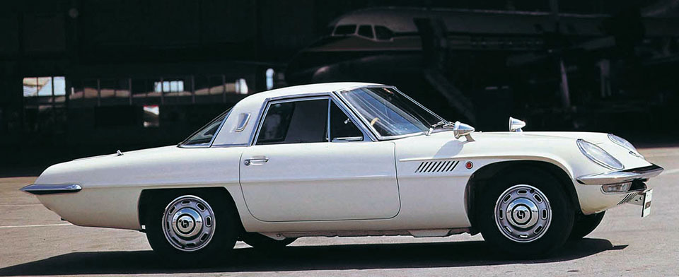 FAUX-STALGIC: The MX-5-based Mazda Cosmo 21 | Japanese Nostalgic Car