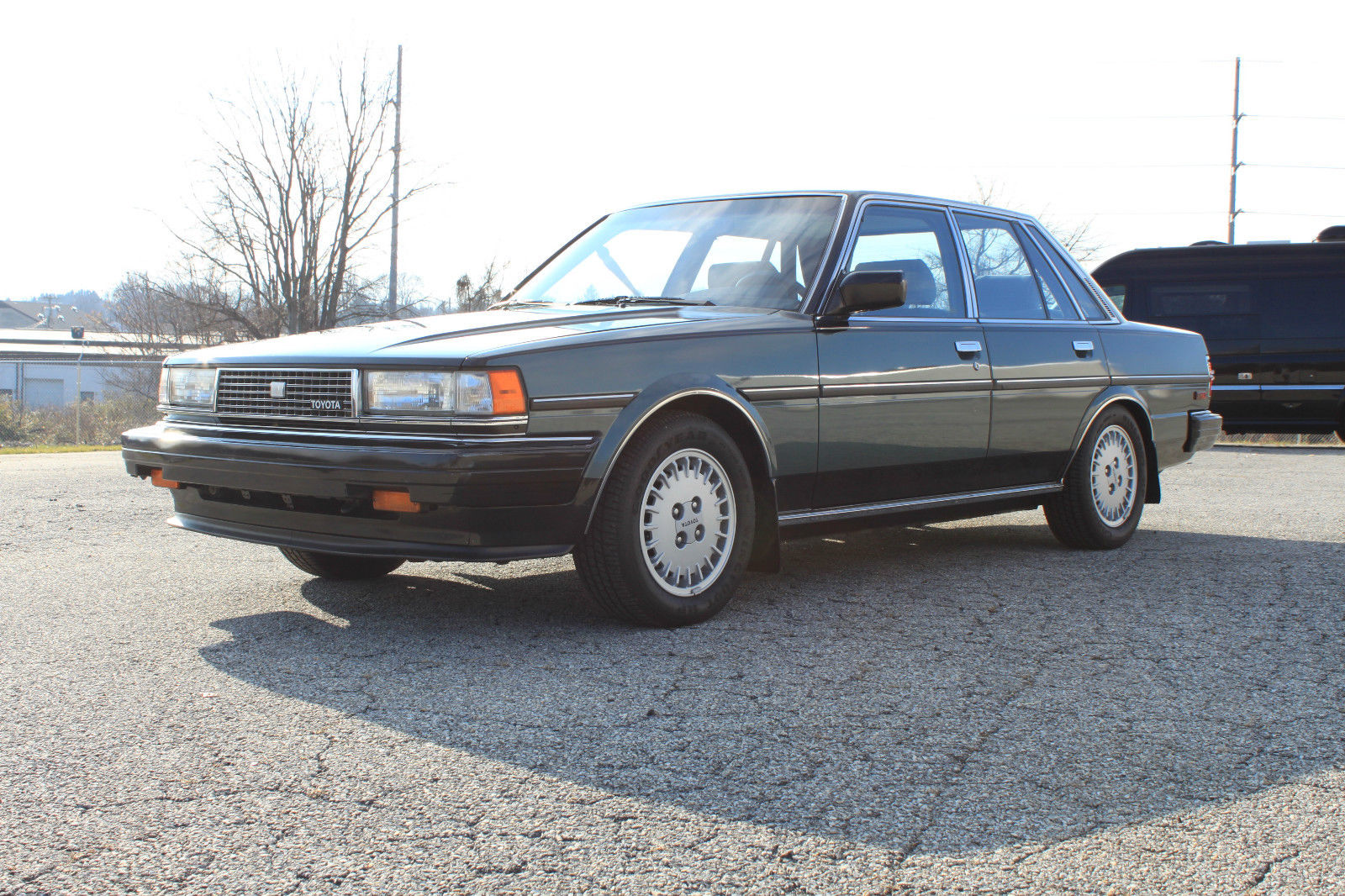 KIDNEY, ANYONE? 29k-mile 1986 Toyota Cressida | Japanese Nostalgic Car