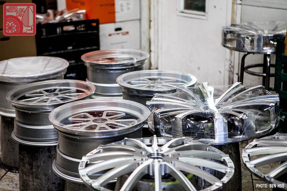 SHOP LIFE: LAX Wheel Refinishing | Japanese Nostalgic Car