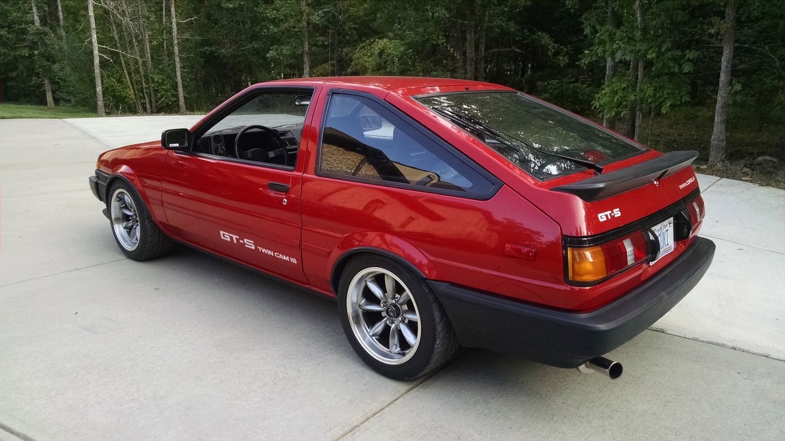 KIDNEY, ANYONE? 14,500-mile Toyota AE86 | Japanese Nostalgic Car