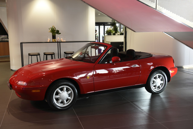 NEWS: Mazda’s new Australian HQ proudly displays Heritage Collection ...