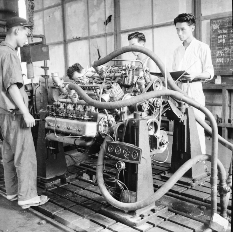 100 YEAR CLUB: Isuzu Motors | Japanese Nostalgic Car