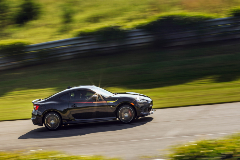 NEWS: Toyota brings back vintage tricolor livery on 86 TRD Special ...