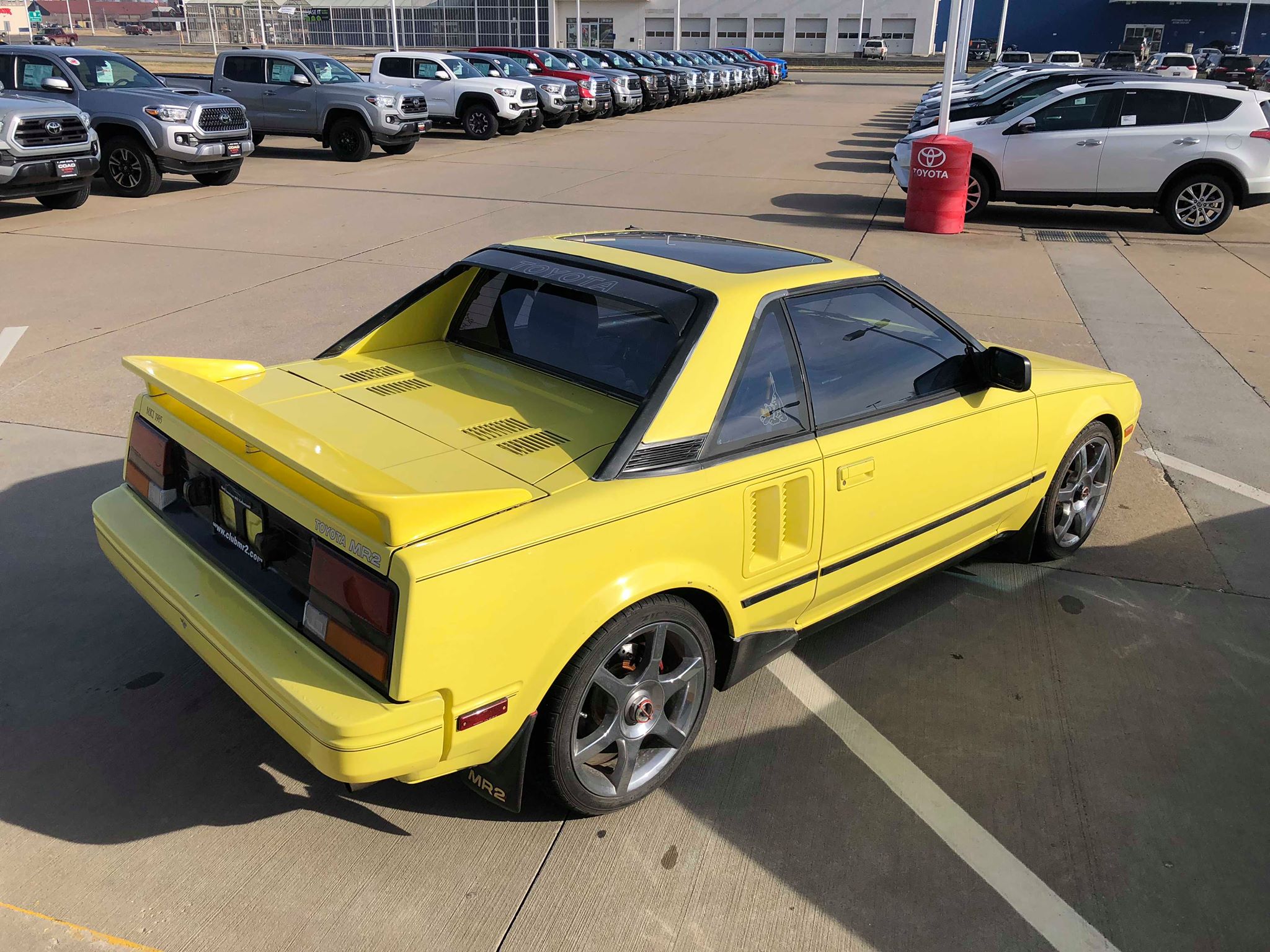 KIDNEY, ANYONE? Someone just traded in their entire Toyota MR2 ...