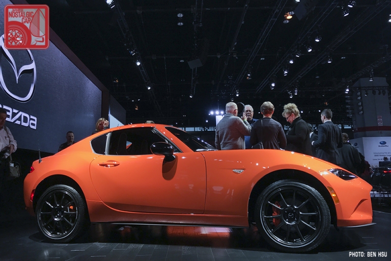 Chicago Auto Show: Mazda reveals 30th Anniversary Edition Miata ...