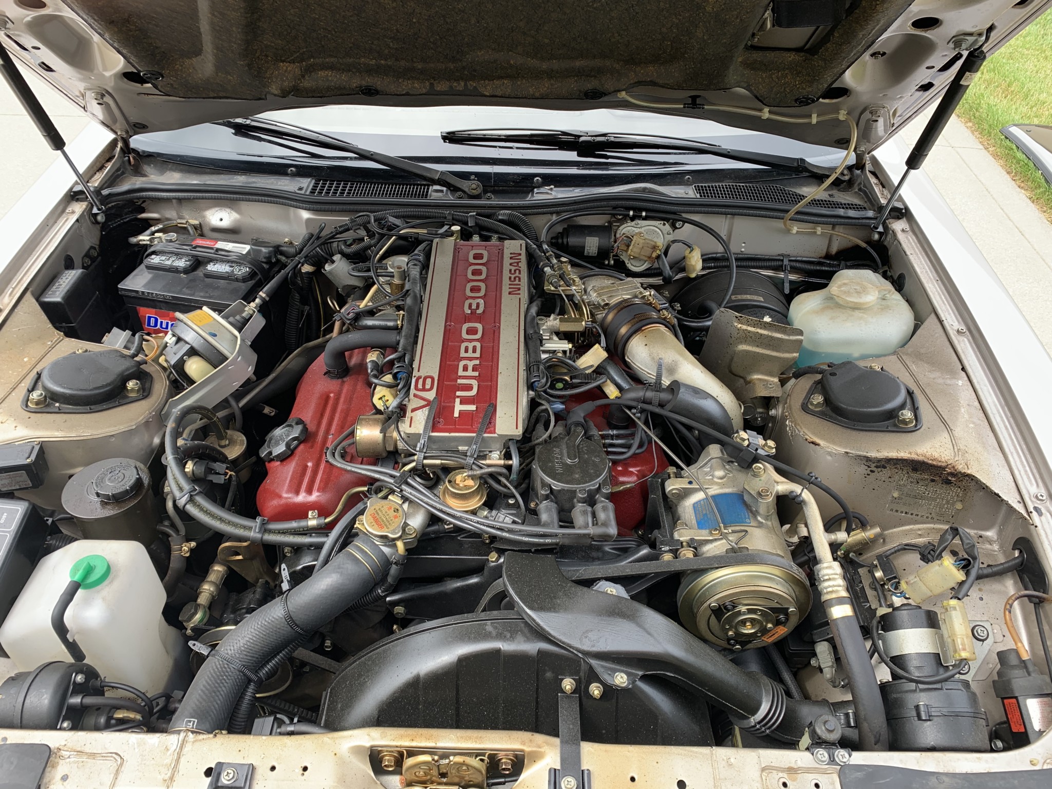 KIDNEY, ANYONE? 660-mile Nissan 300ZX 50th Anniversary | Japanese ...