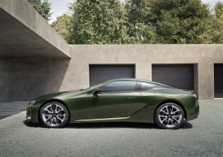 NEWS: Lexus’ Nori Green Pearl is the new best color | Japanese ...