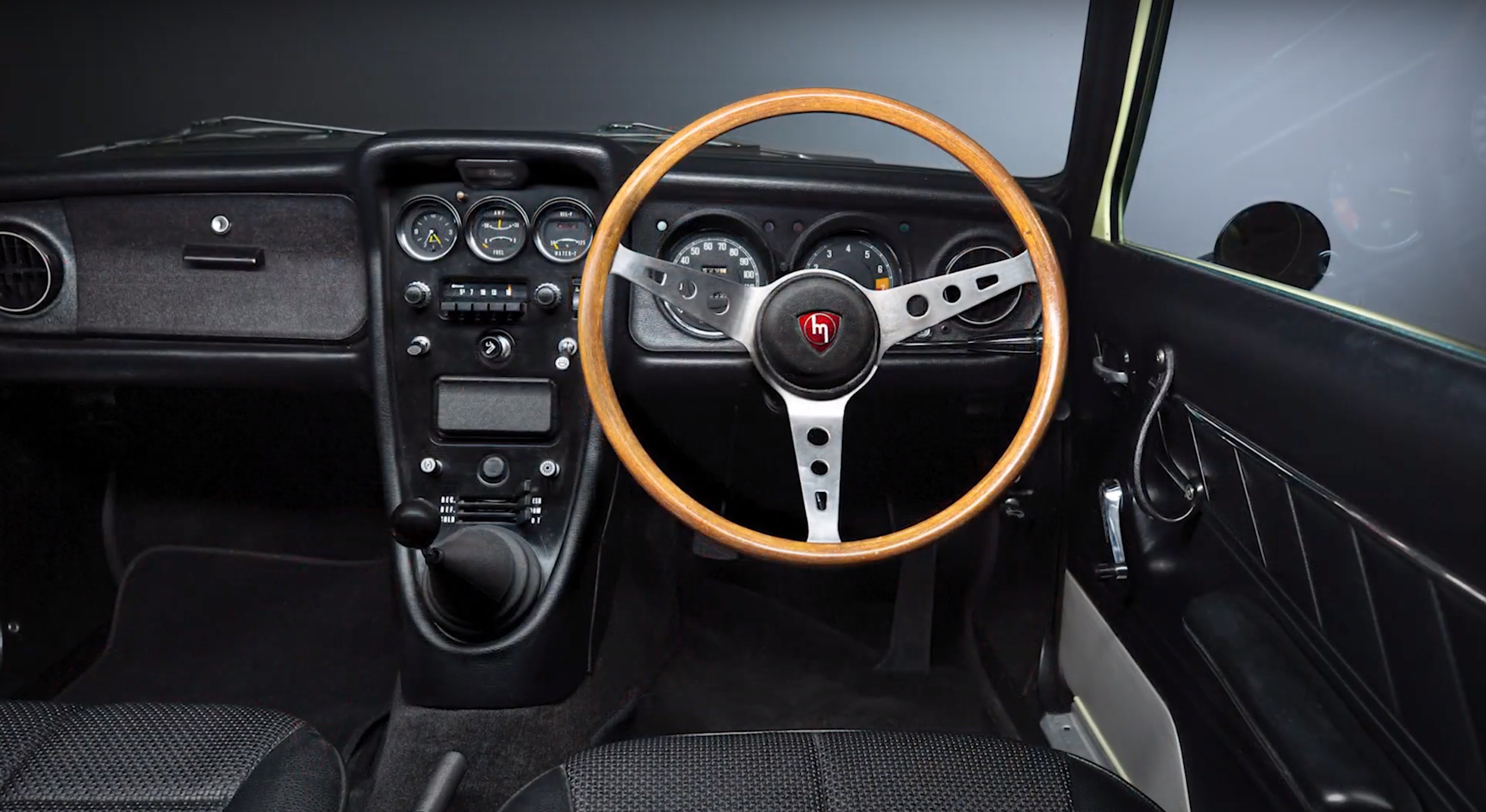 Mazda R100 Interior