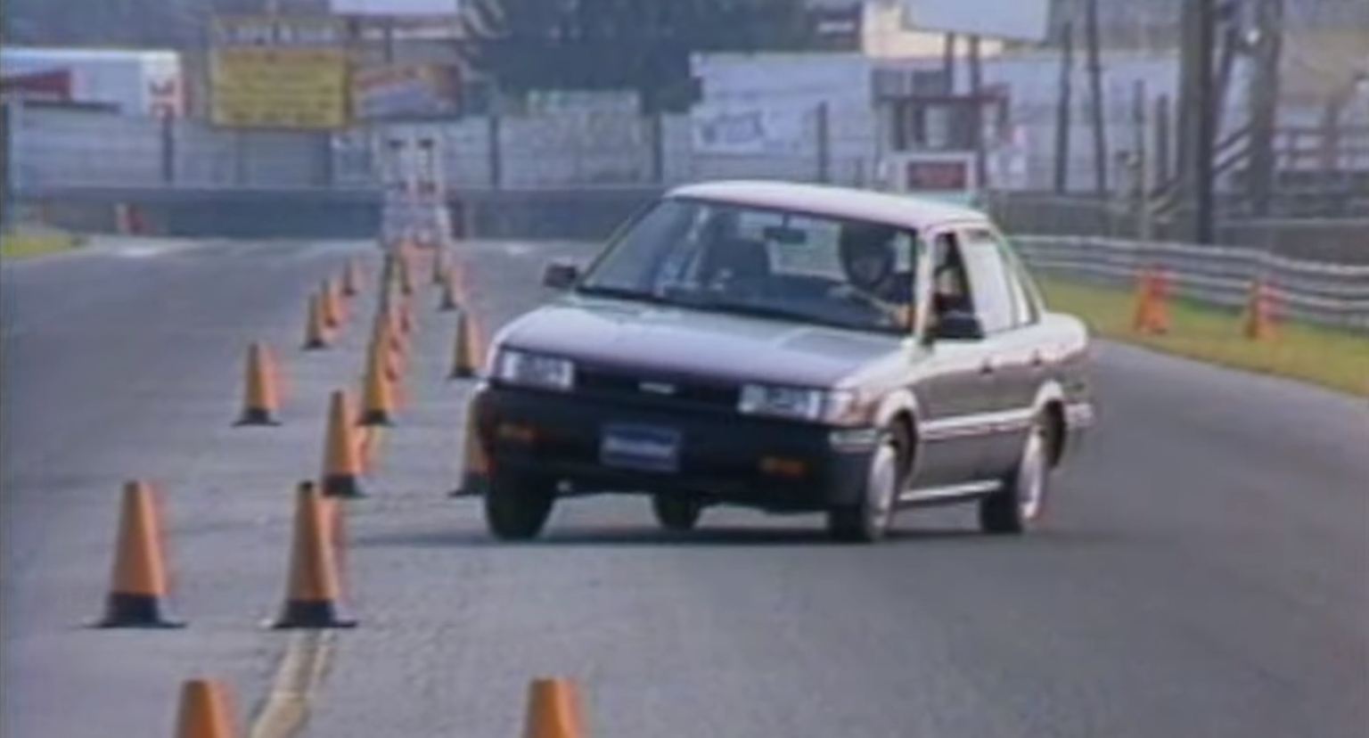 VIDEO: The E90 Toyota Corolla offered 16-valve power to the masses ...