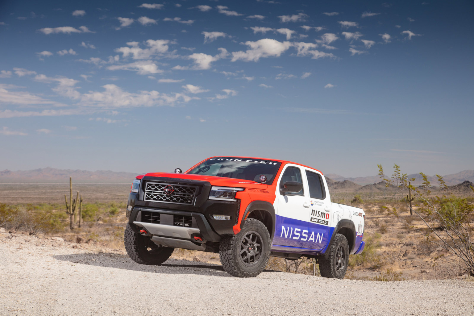 Nissan brings back 80s off-road racing livery on a Frontier rally truck ...