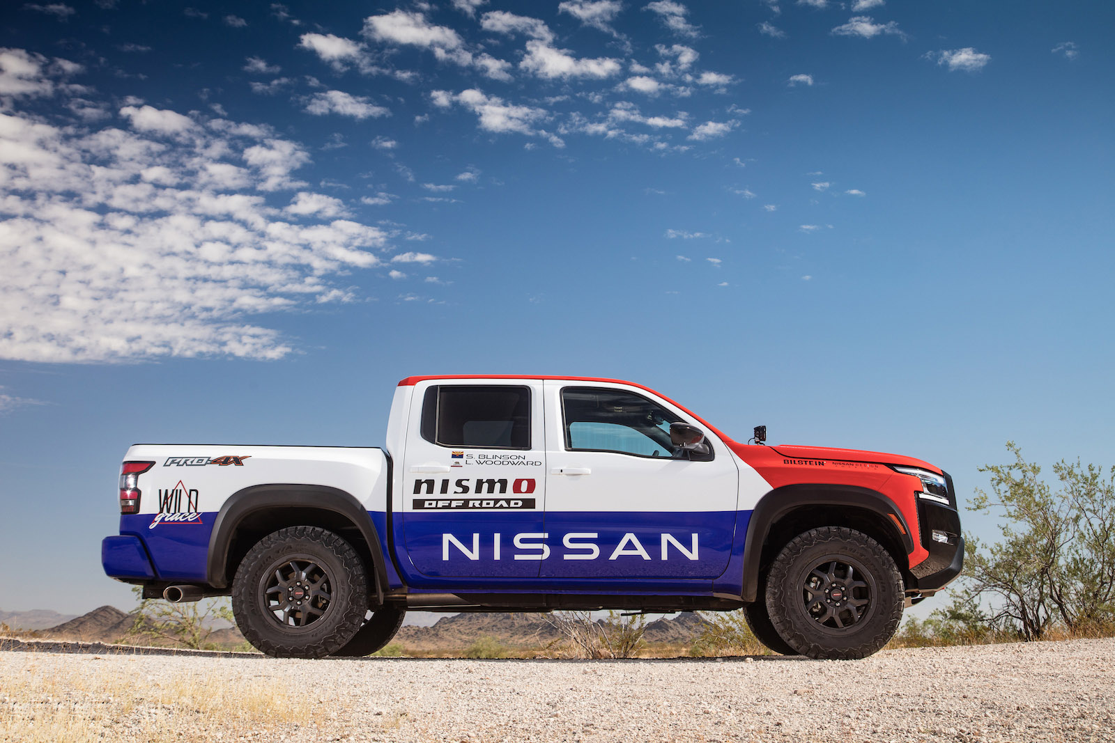 Nissan brings back 80s off-road racing livery on a Frontier rally truck ...