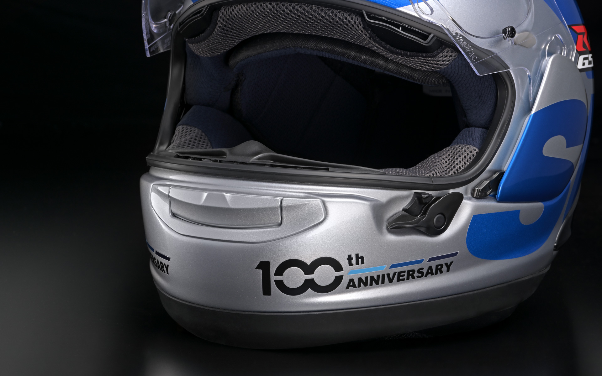 Suzuki 100th Anniversary helmet goes on sale in January | Japanese ...