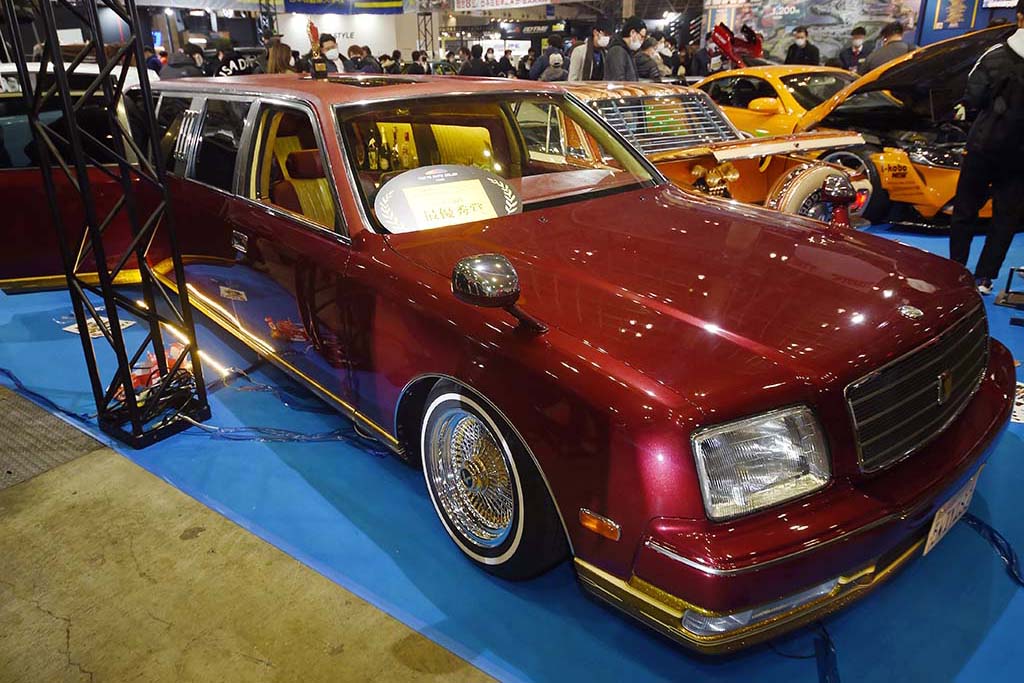 Toyota Century “Lowrider Limo” wins Sedan Grand Prix at Tokyo Auto ...