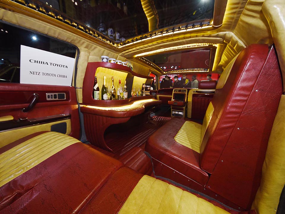 Toyota Century “Lowrider Limo” wins Sedan Grand Prix at Tokyo Auto ...