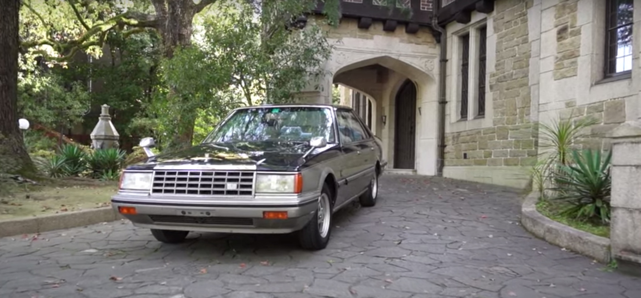 1982 Nissan Laurel Givenchy Version welcomed to Nissan Heritage ...