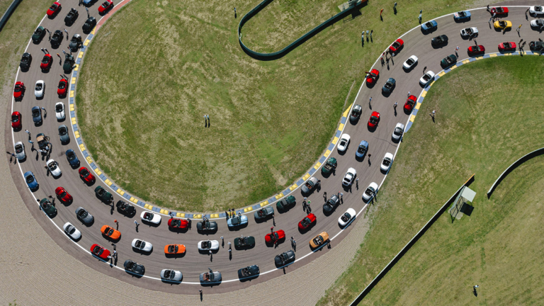 Miatas enter Guinness Book of World Records for largest Mazda parade ...