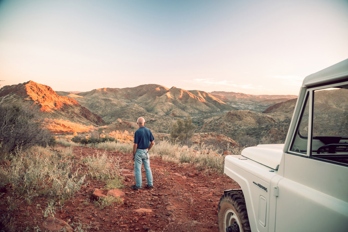 A Nissan Patrol became the first vehicle to cross the Simpson Desert 60 ...