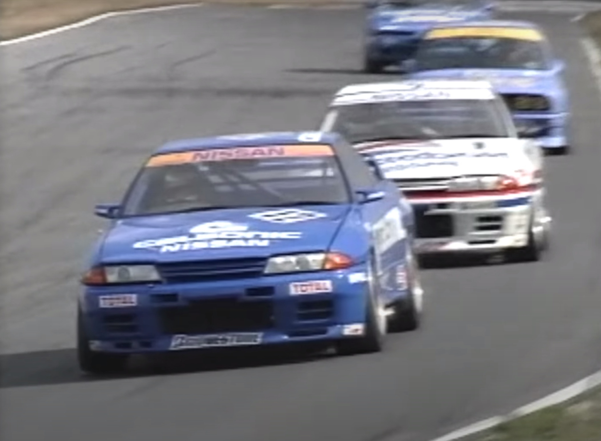 Watch the R32 Nissan Skyline dominate the Japan Touring Car ...