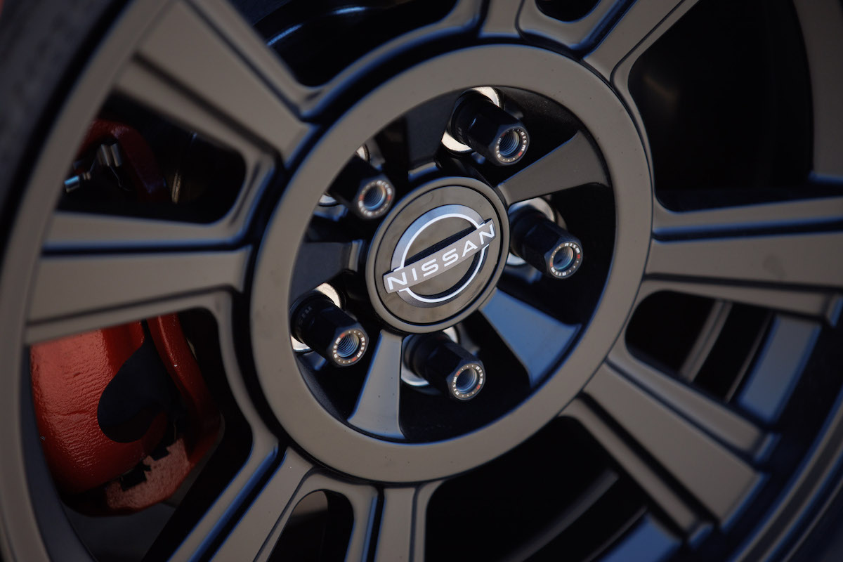 Nissan builds Safari Z tribute to Datsun 240Z rally car | Japanese ...