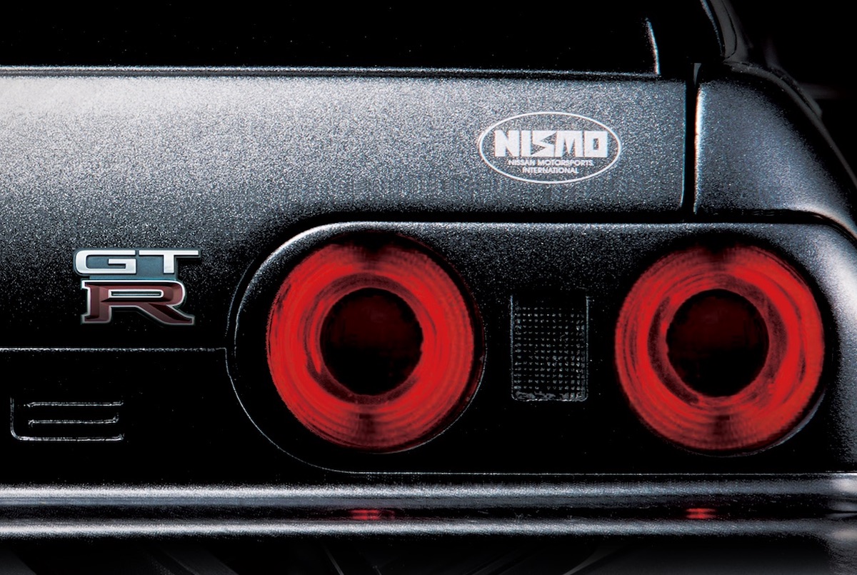 Build a huge R32 Nissan Skyline GT-R NISMO model that takes over two ...