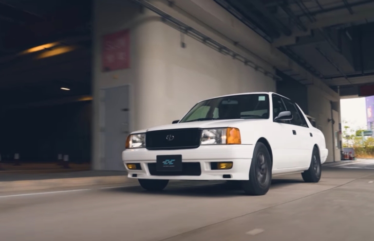 Watch a Toyota Comfort GT-Z get a supercar-worthy restoration ...