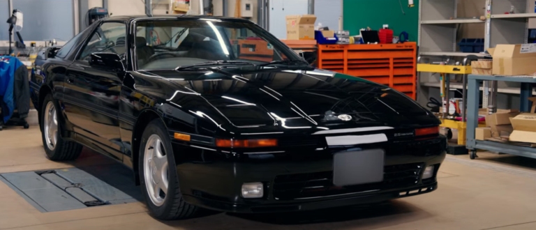 Toyota unveils restored A70 Supra 2.5GT Twin Turbo | Japanese Nostalgic Car
